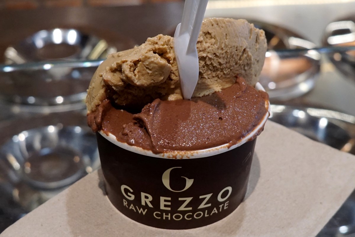 Grazzo - gelateria e pastiicceria crudista